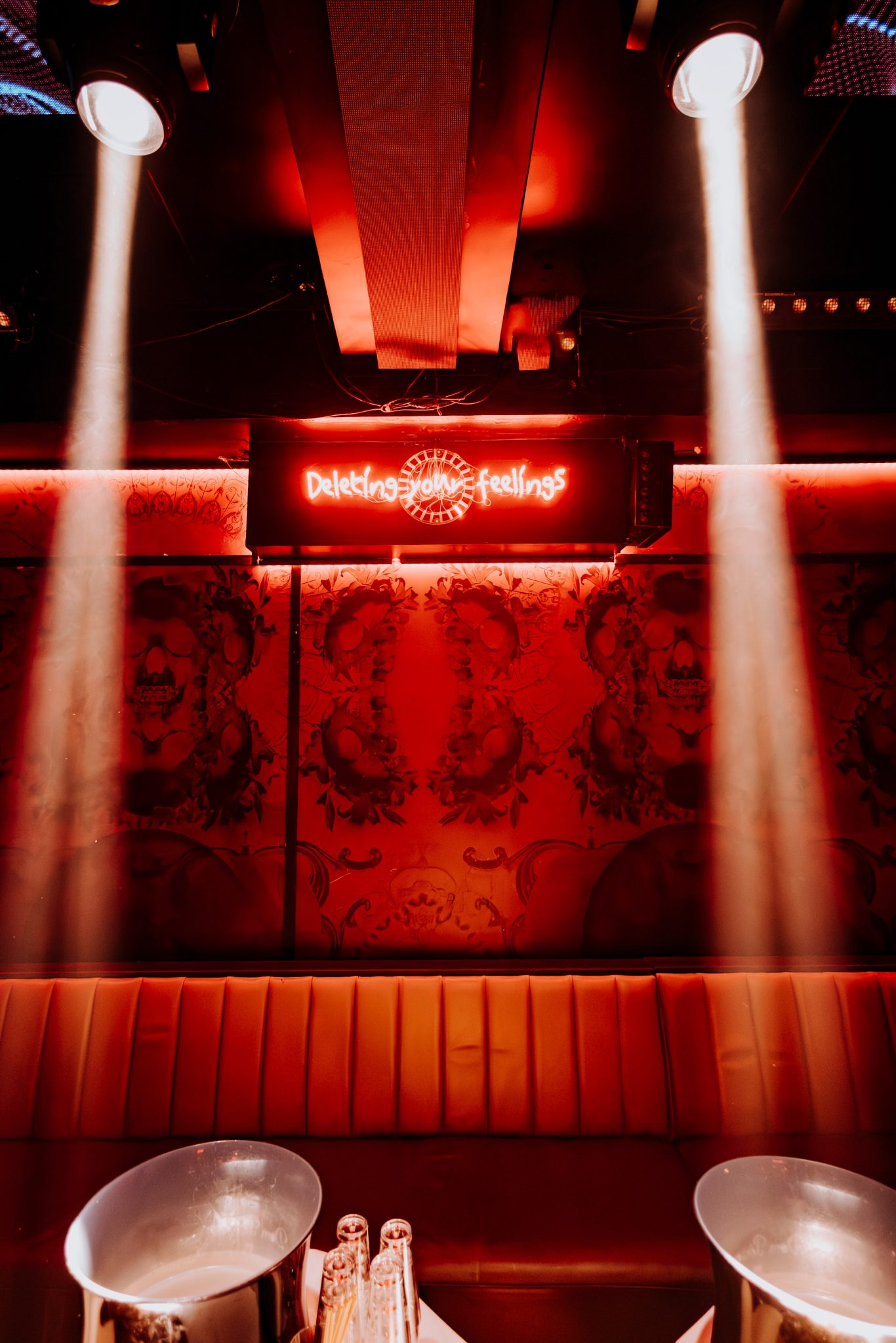 Cova Club Paris - Night Club